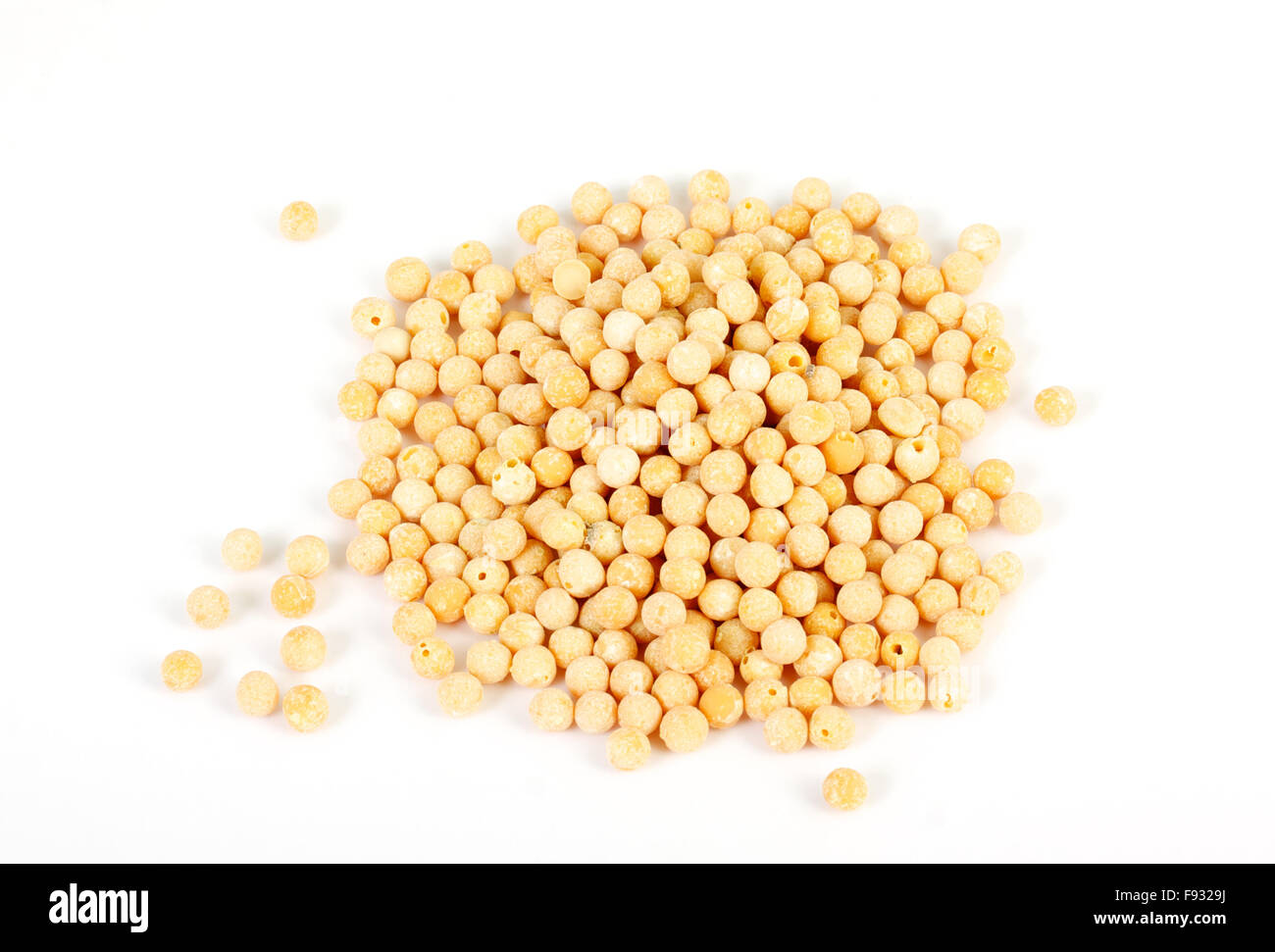 dried pea seeds isolated on white background Stock Photo - Alamy