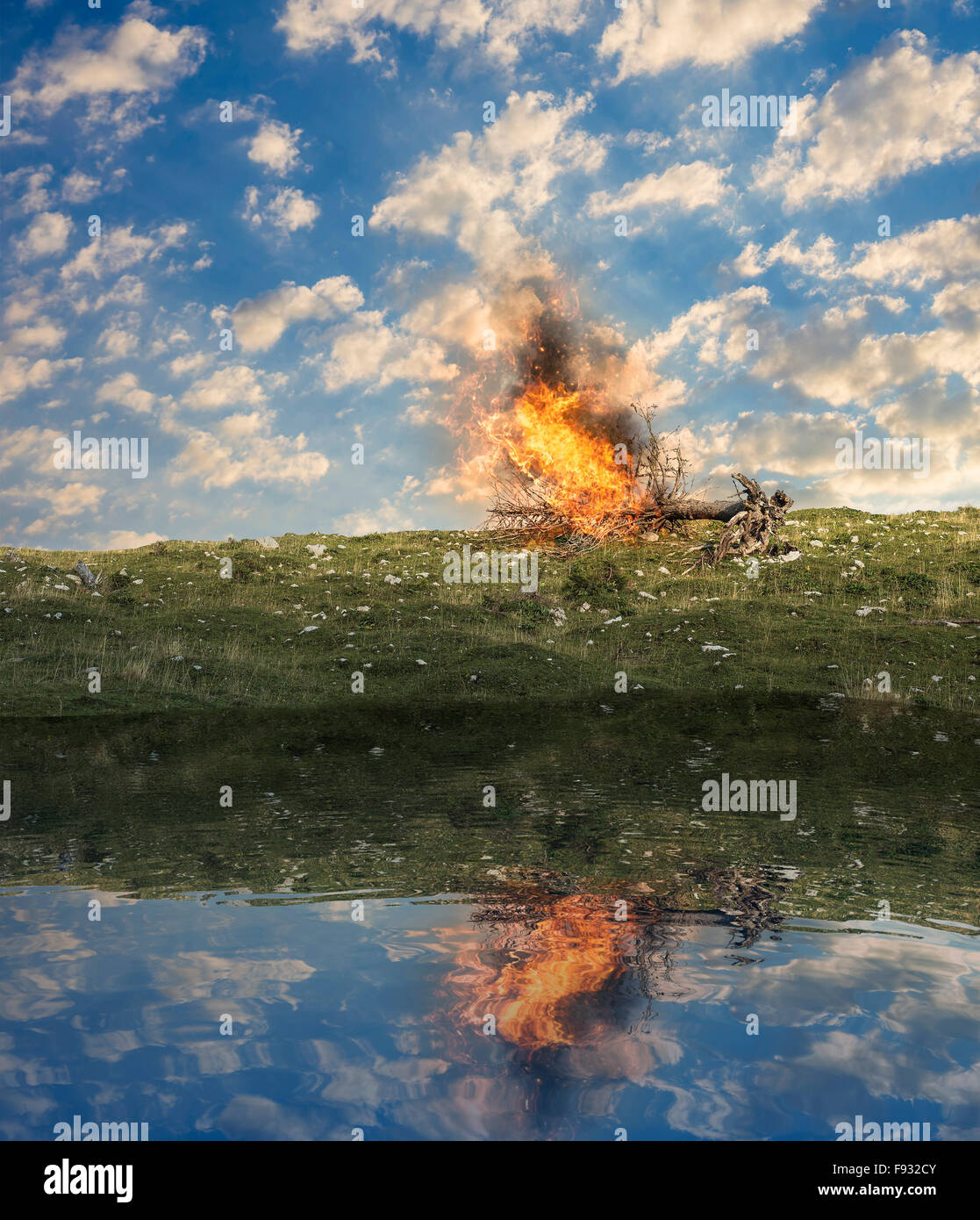 Fire on the mountain light on the hill hi-res stock photography and ...