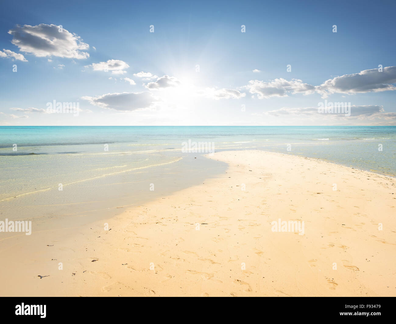 Turquoise wave sand beach hi-res stock photography and images - Alamy
