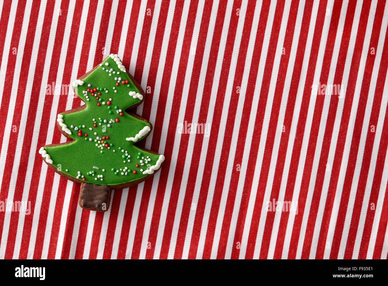 Pine tree cookie hi-res stock photography and images - Alamy