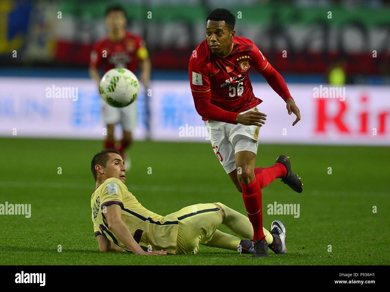 Osaka, Kansai, Japan. 13th Dec, 2015. Guangzhou forward ROBINHO (R ...