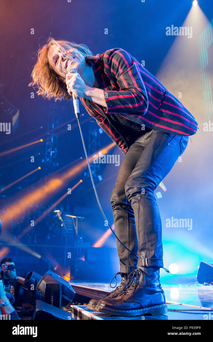 Singer matt shultz cage elephant High Resolution Stock Photography and ...