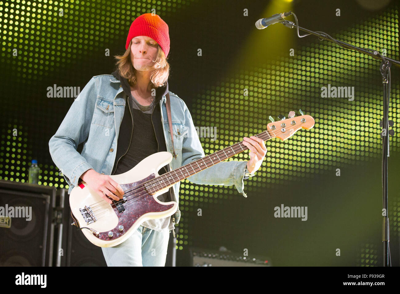 Los Angeles, California, USA. 12th Dec, 2015. Bassist DANIEL TICHENOR ...