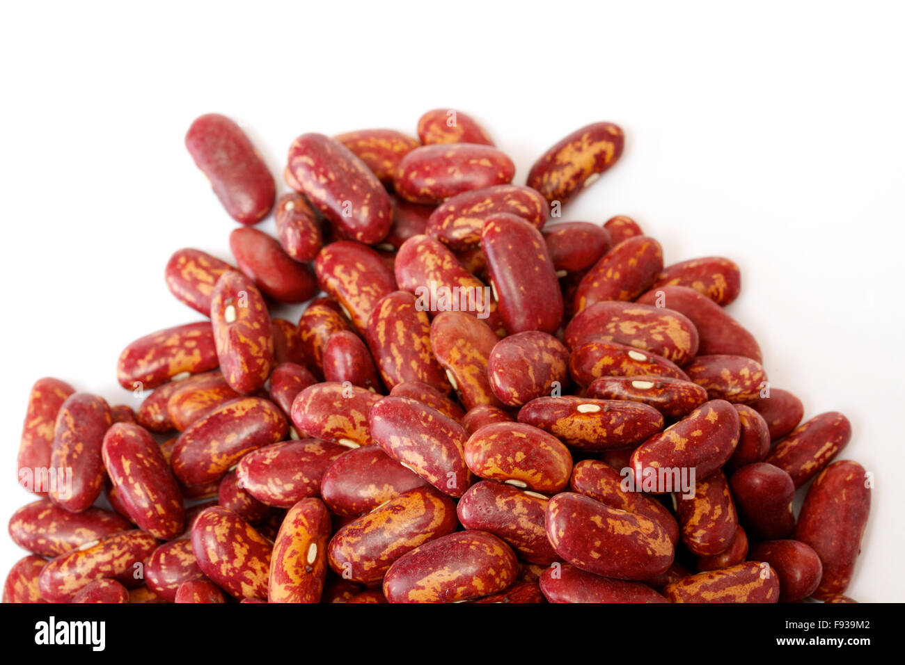 dried red beans on white background Stock Photo - Alamy