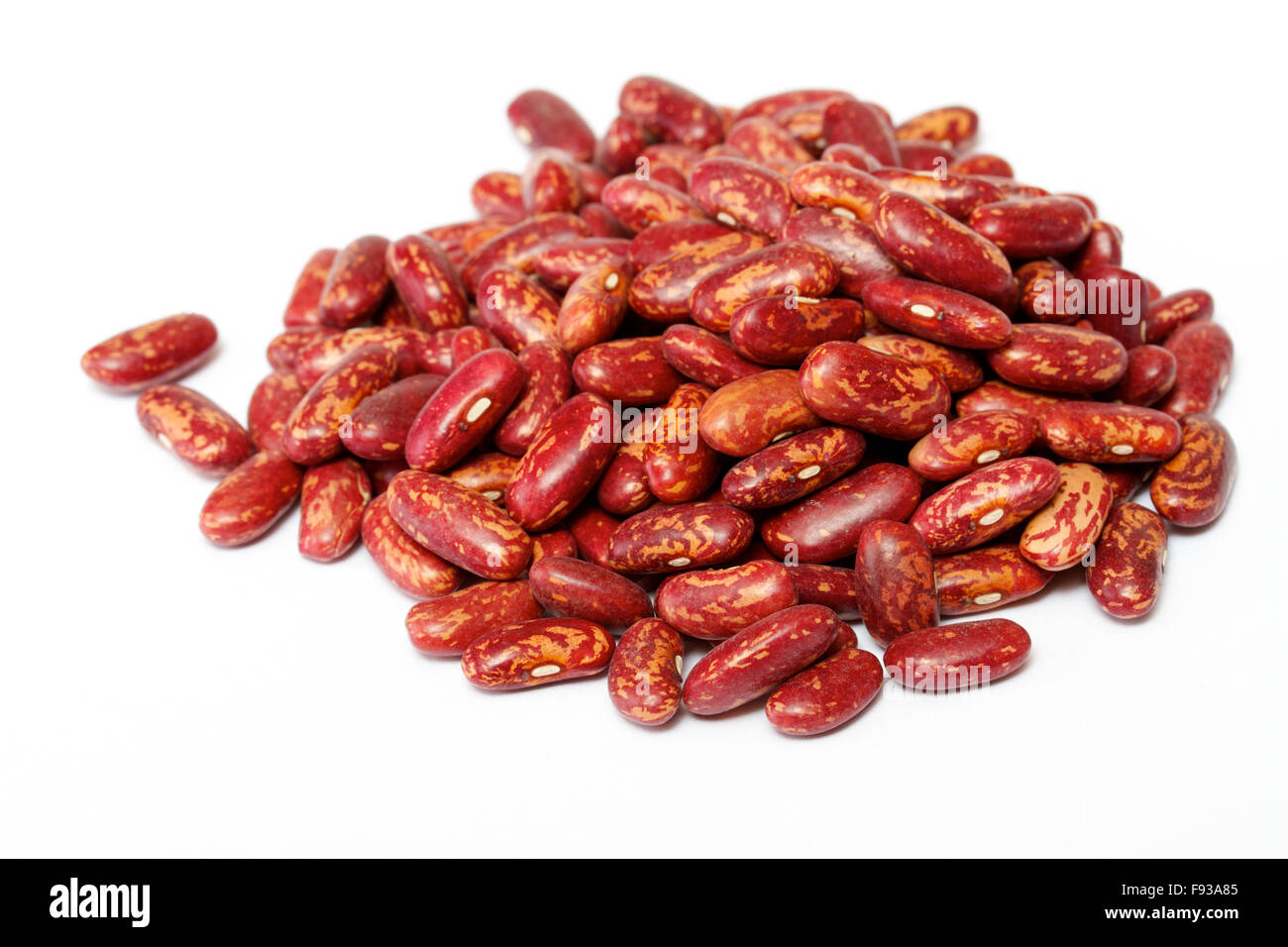dried red beans on white background Stock Photo - Alamy