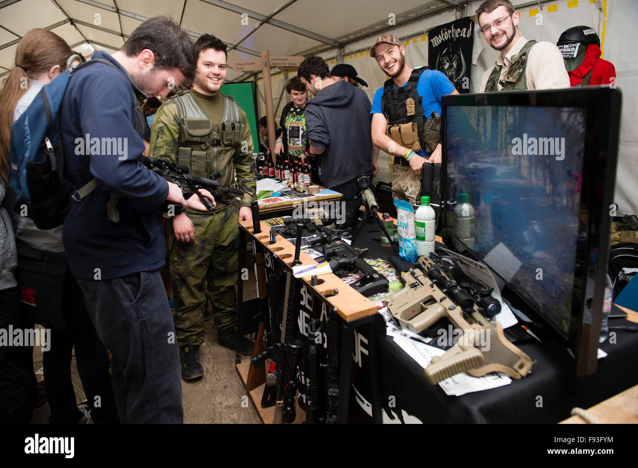 Freshers week students hi-res stock photography and images - Alamy