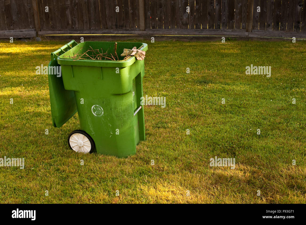 Still life recycling lifestyle hi-res stock photography and images - Alamy