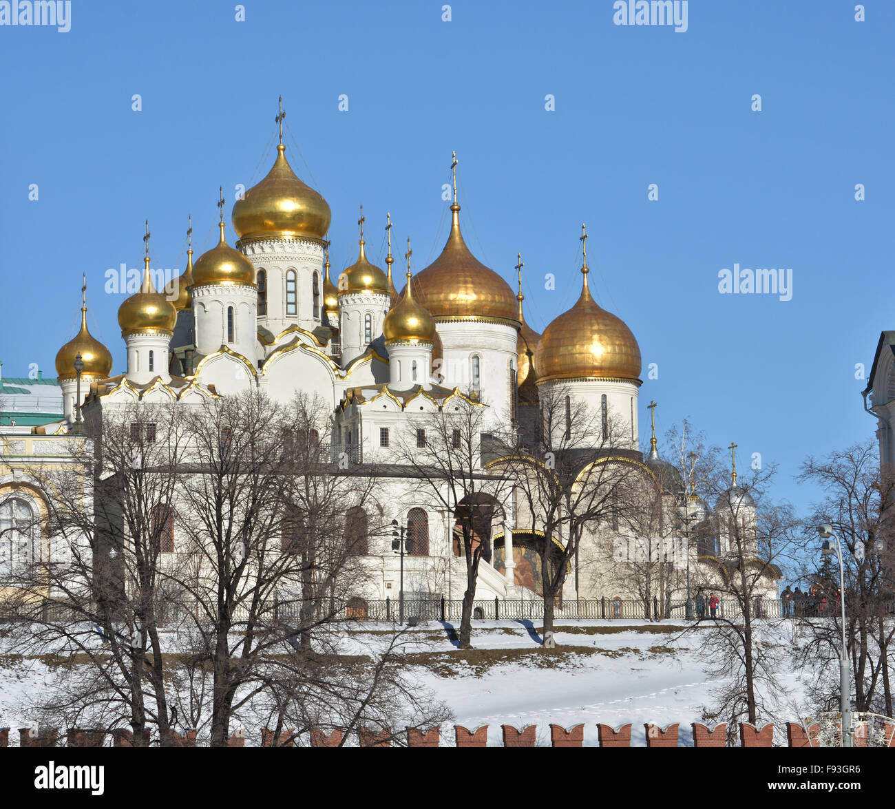 The Churches Of The Moscow Kremlin. The Golden domes of the Kremlin ...