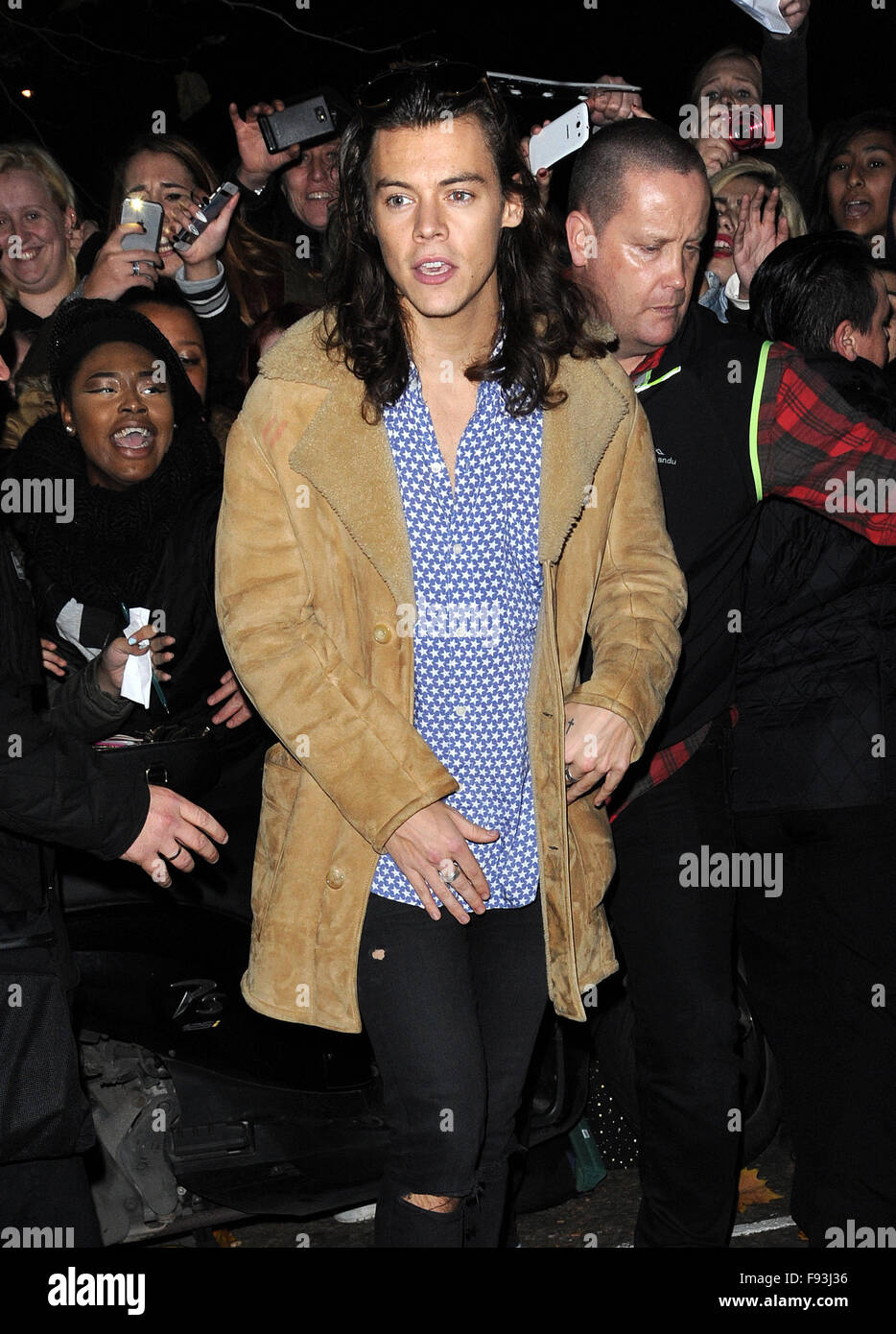 Harry Styles leaves the Maida Vale studios mobbed by fans Featuring ...