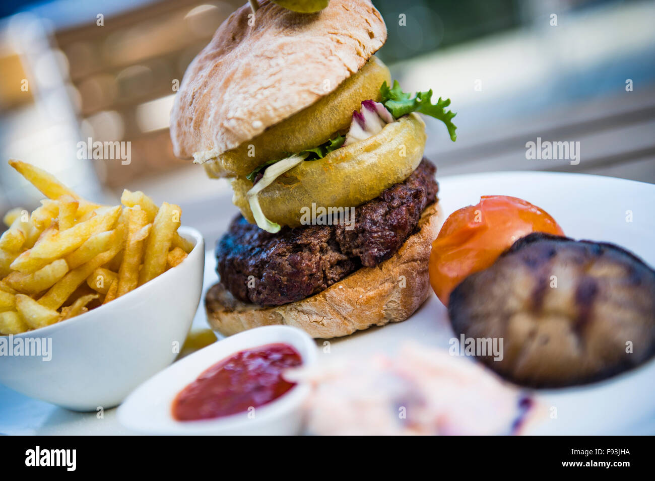 Hand cut chips in restaurant hi-res stock photography and images - Alamy
