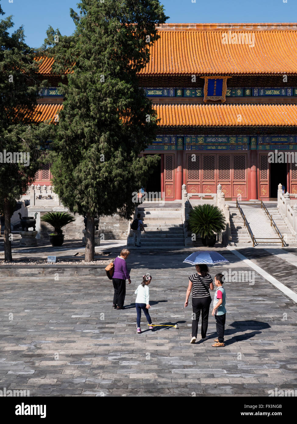 Chinese historical imperial temple hi-res stock photography and images ...