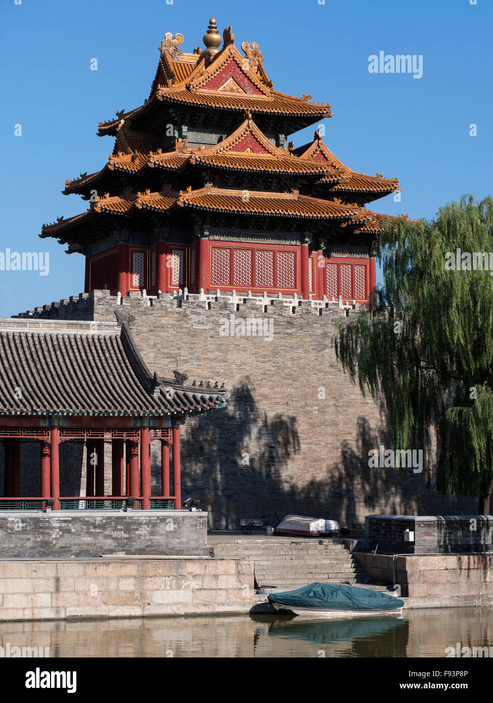 The architecture of the imperial palace hi-res stock photography and ...