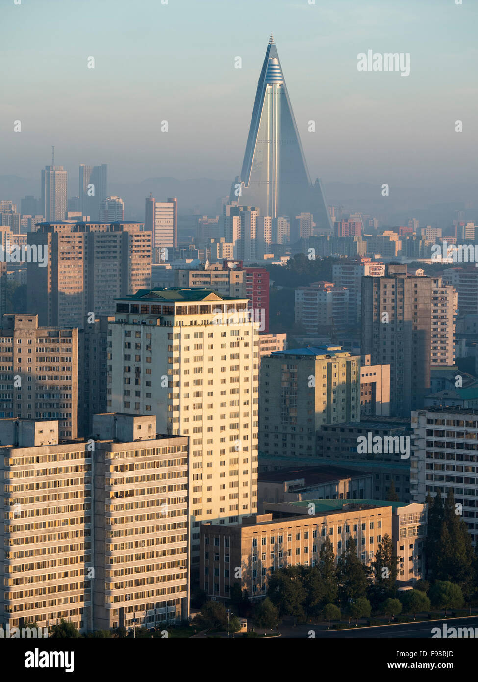Ryugyong-Hotel and skyline of Pyongyang, North Korea, Asia Stock Photo ...