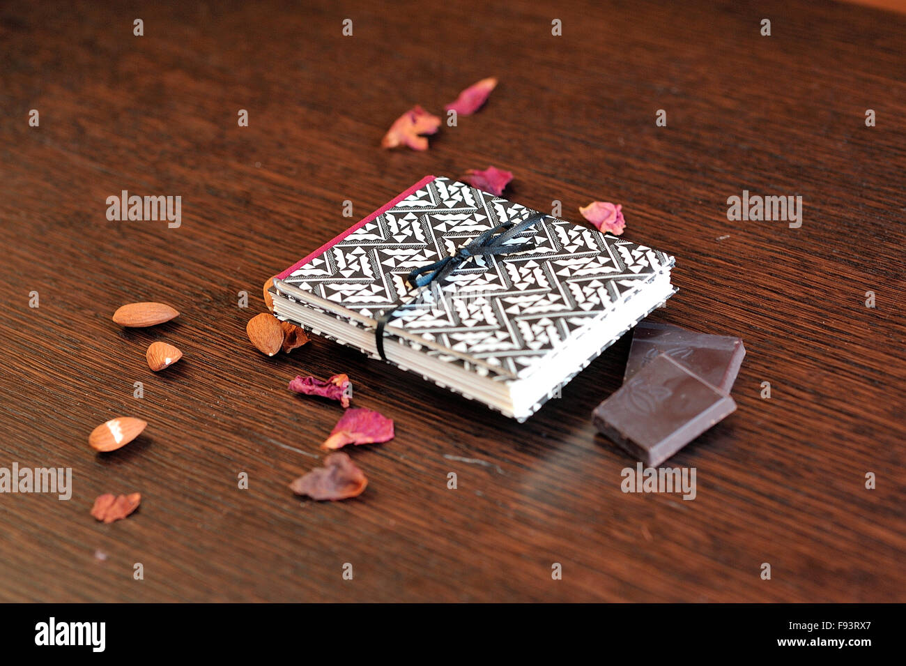 Handcrafted journals hi-res stock photography and images - Alamy