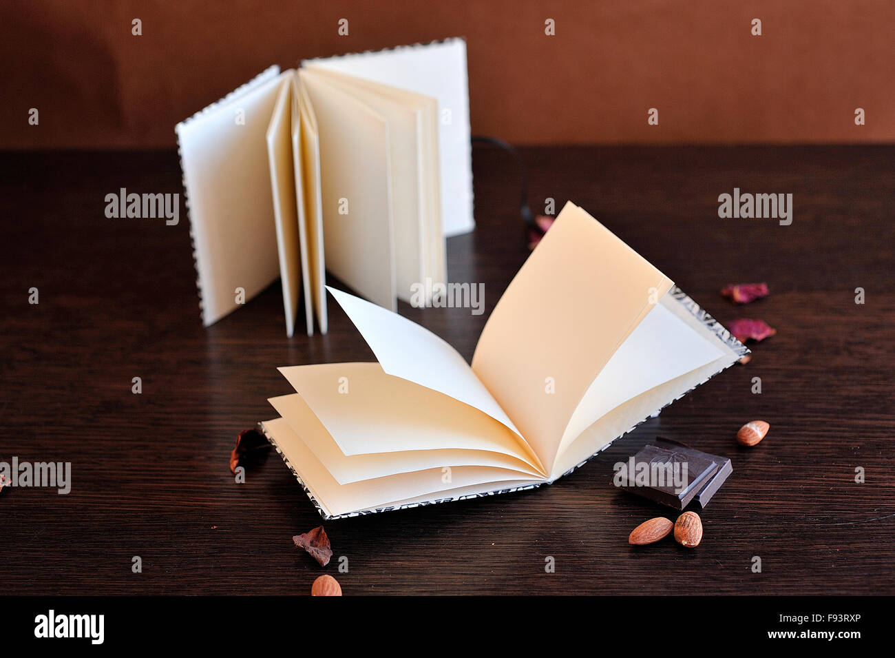Handcrafted journals hi-res stock photography and images - Alamy