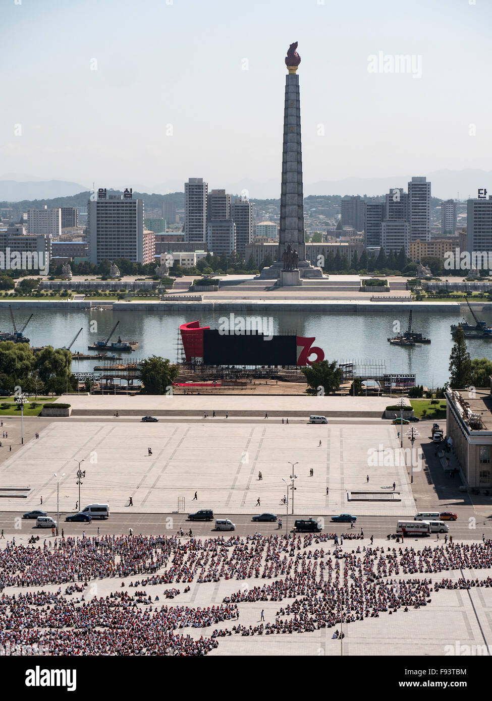 Pyongyang square hi-res stock photography and images - Alamy