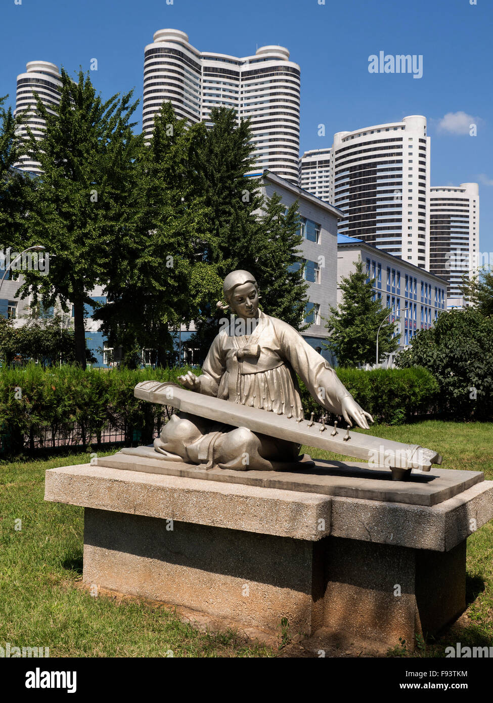 Statue near city gate TaeDongMun, Pyongyang,, North Korea, Asia Stock ...