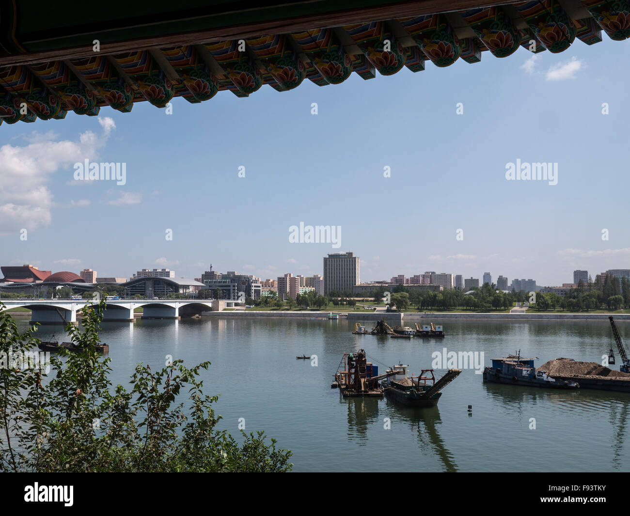 Working ships on Taedong river, Pyongyang,, North Korea, Asia Stock ...