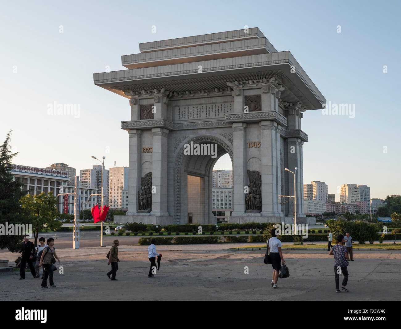 Triumphal gate pyongyang hi-res stock photography and images - Alamy