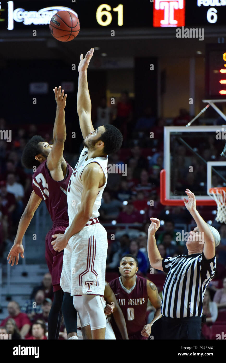 Philadelphia, Pennsylvania, USA. 13th Dec, 2015. Saint Joseph's Hawks ...