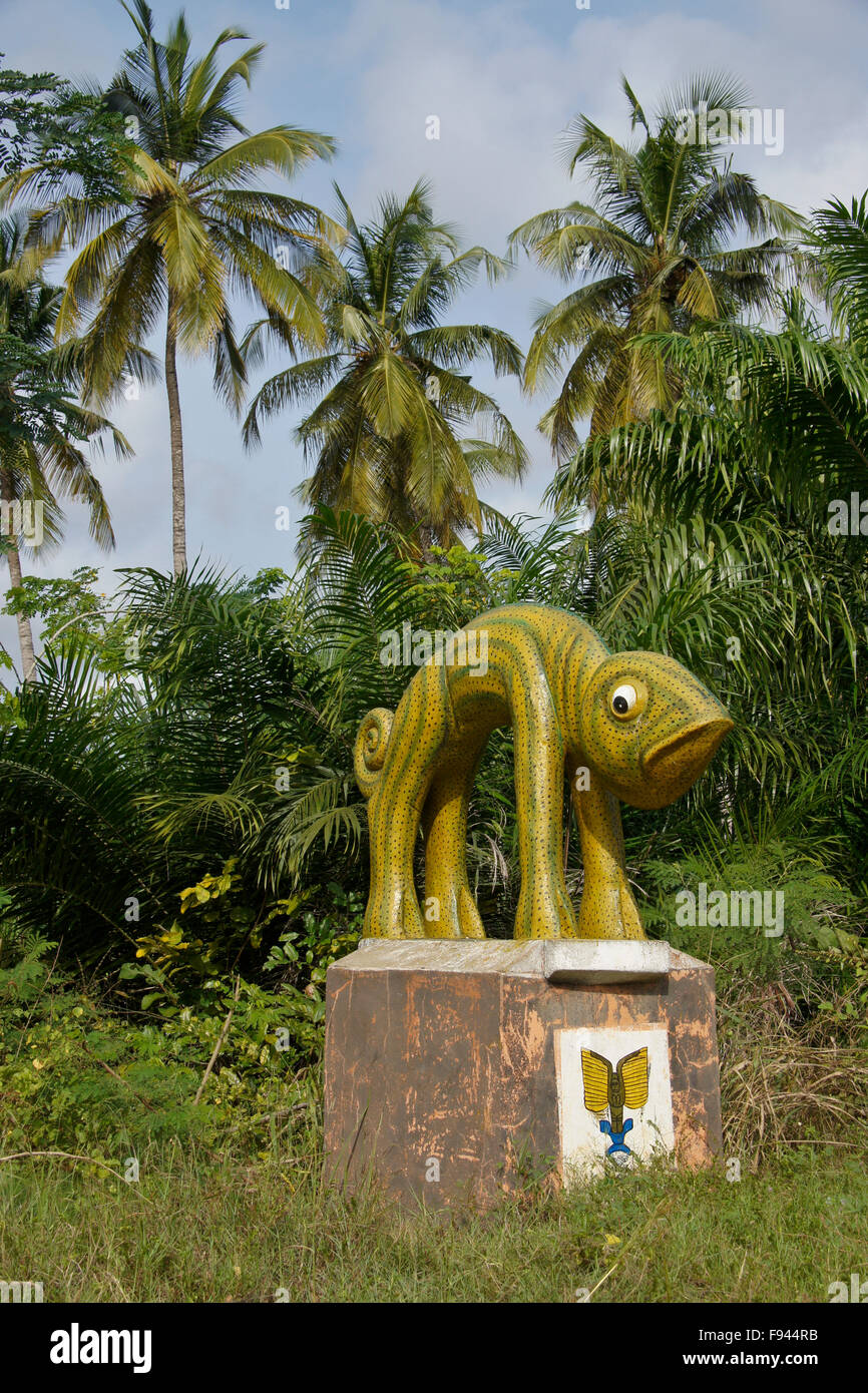 Statue of Segbo Lissa, chameleon god of nature, on La Route des ...