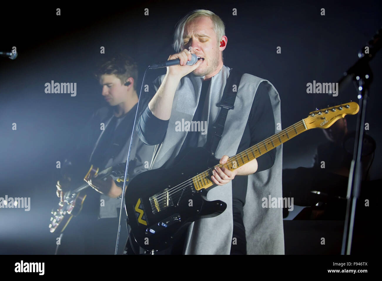 Everything everything band hi-res stock photography and images - Alamy