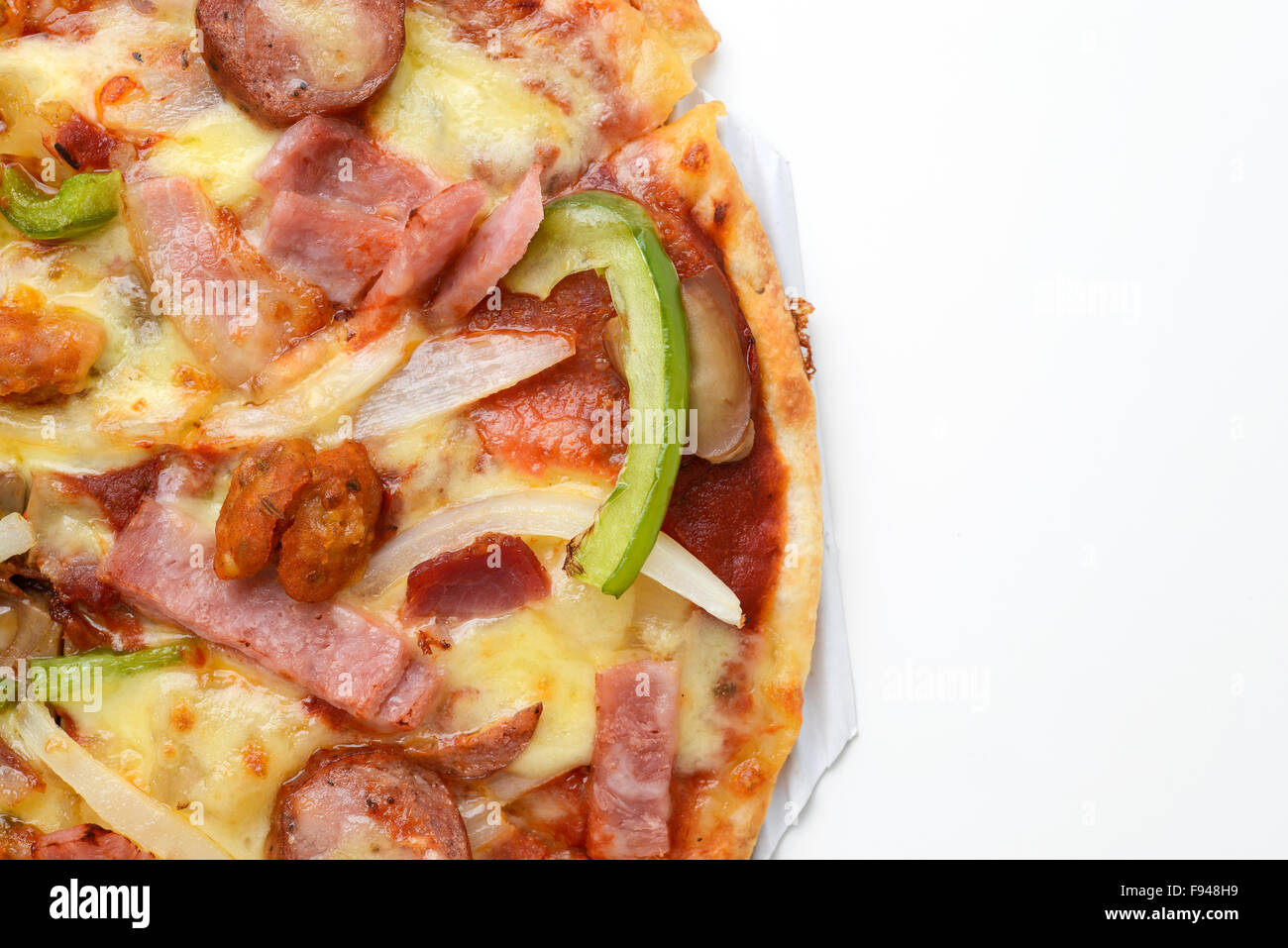 Ham mushroom pizza hi-res stock photography and images - Alamy