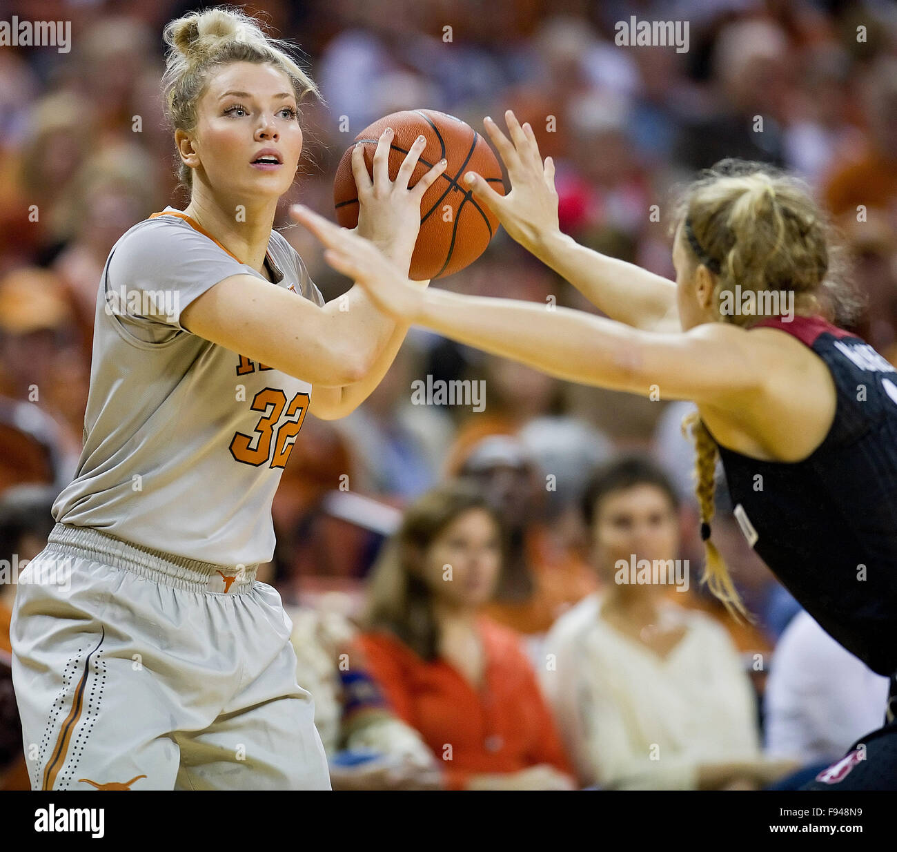 Austin TX, USA. 13th Dec, 2015. Texas Longhorns Brady Sanders #32 in ...