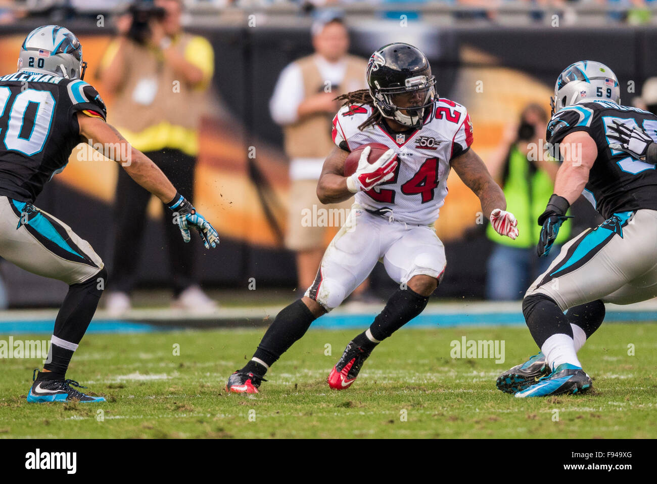 Charlotte, North Carolina, USA. 13th December, 2015. Atlanta Falcons ...