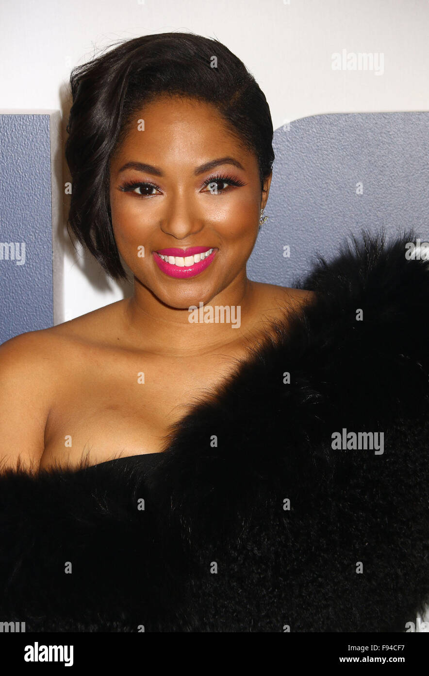 News reporter headshot hi-res stock photography and images - Alamy