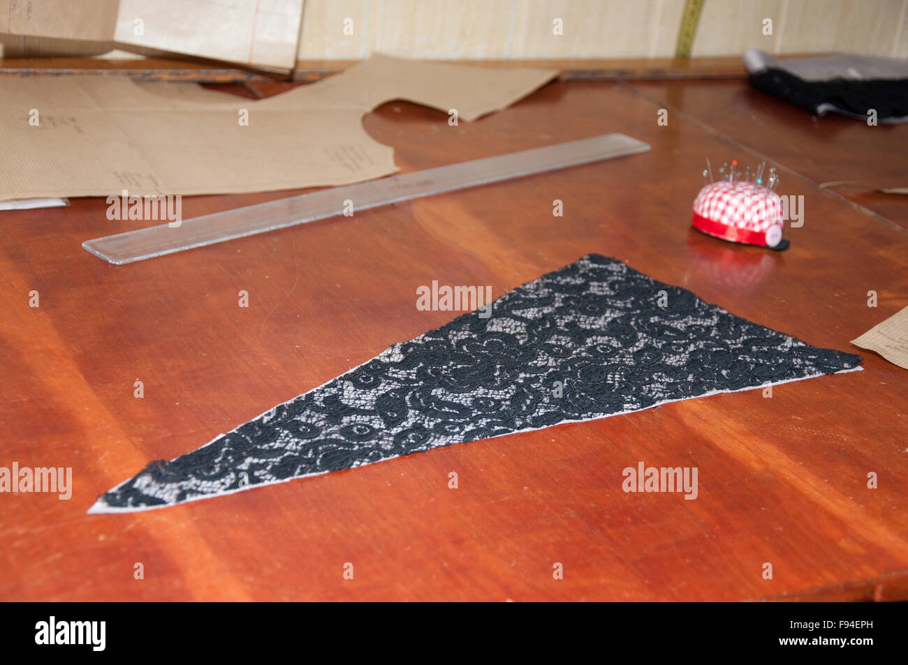 Black and white ruler hi-res stock photography and images - Alamy