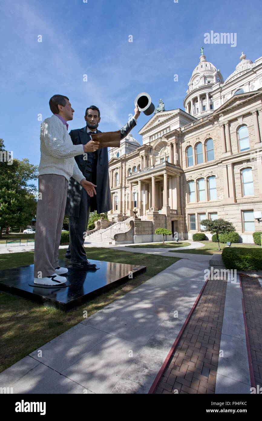30' foot statue of Abraham Lincoln, temporary art installation in Troy ...