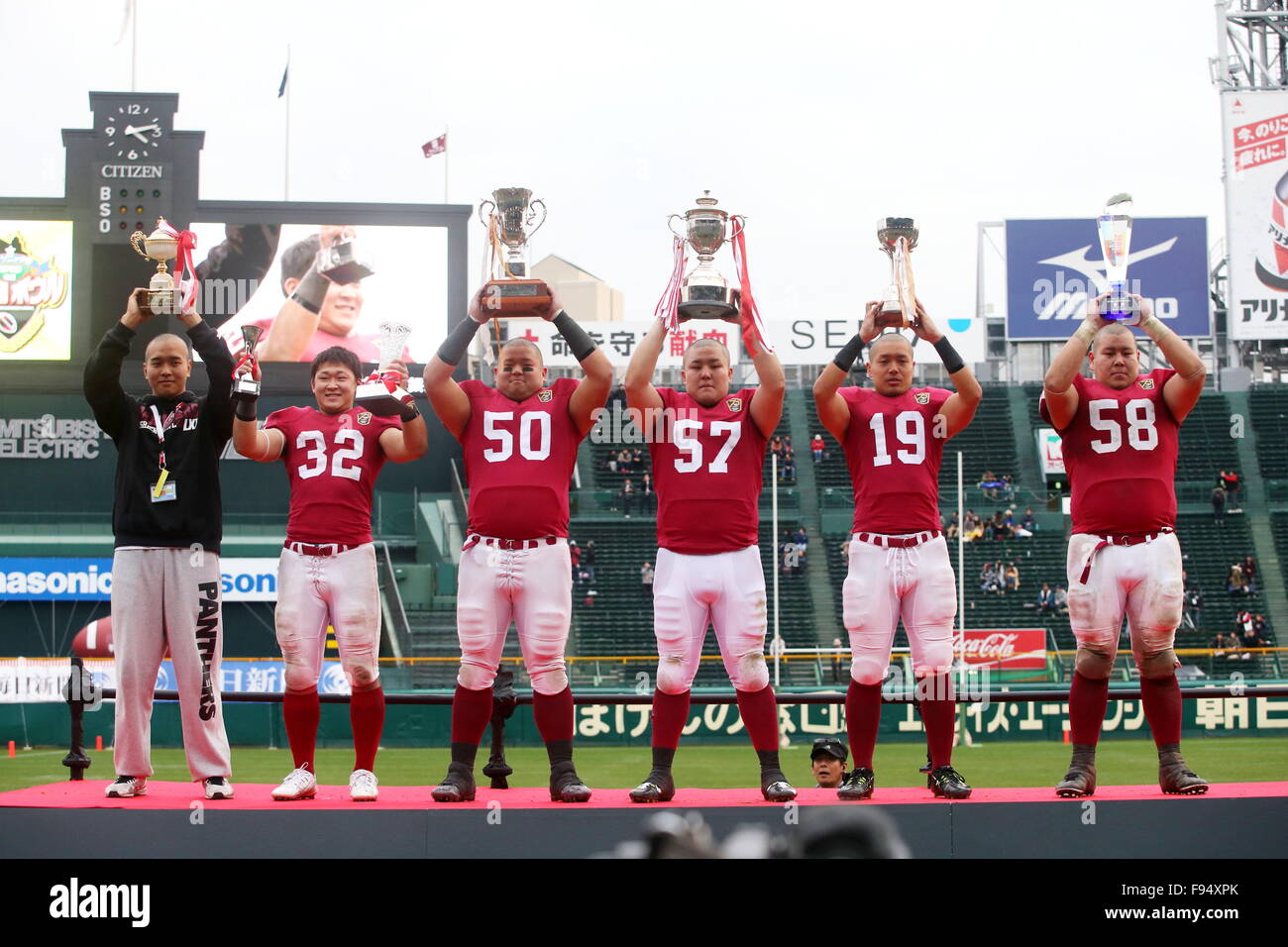 Hyogo, Japan. 13th Dec, 2015. (L-R) Nanato Nishimura, Satoshi Shirahase ...