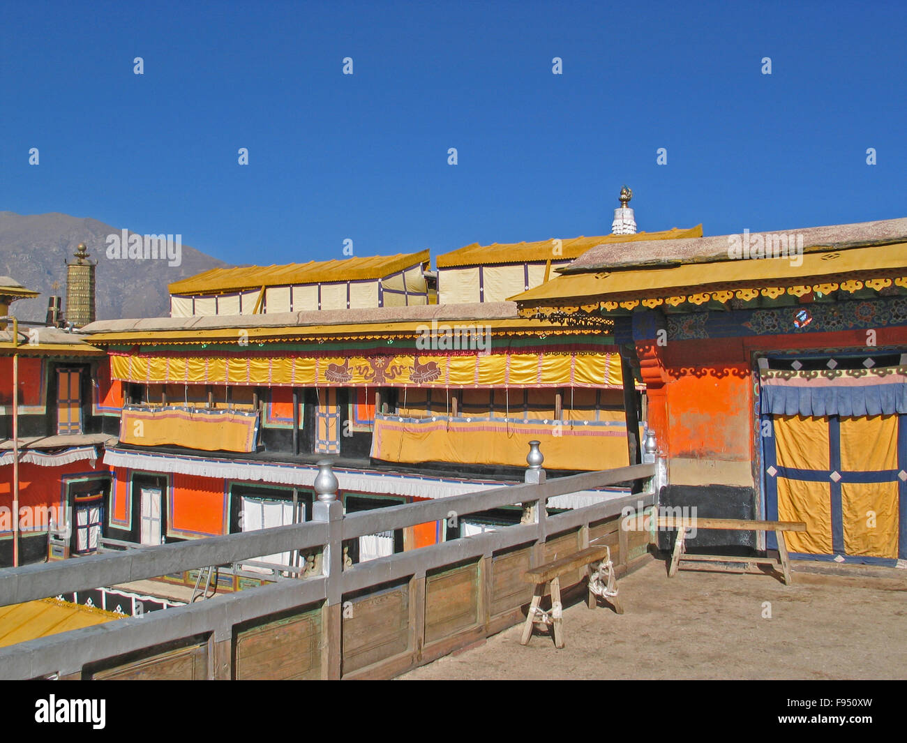 Potala palace interior hi-res stock photography and images - Alamy