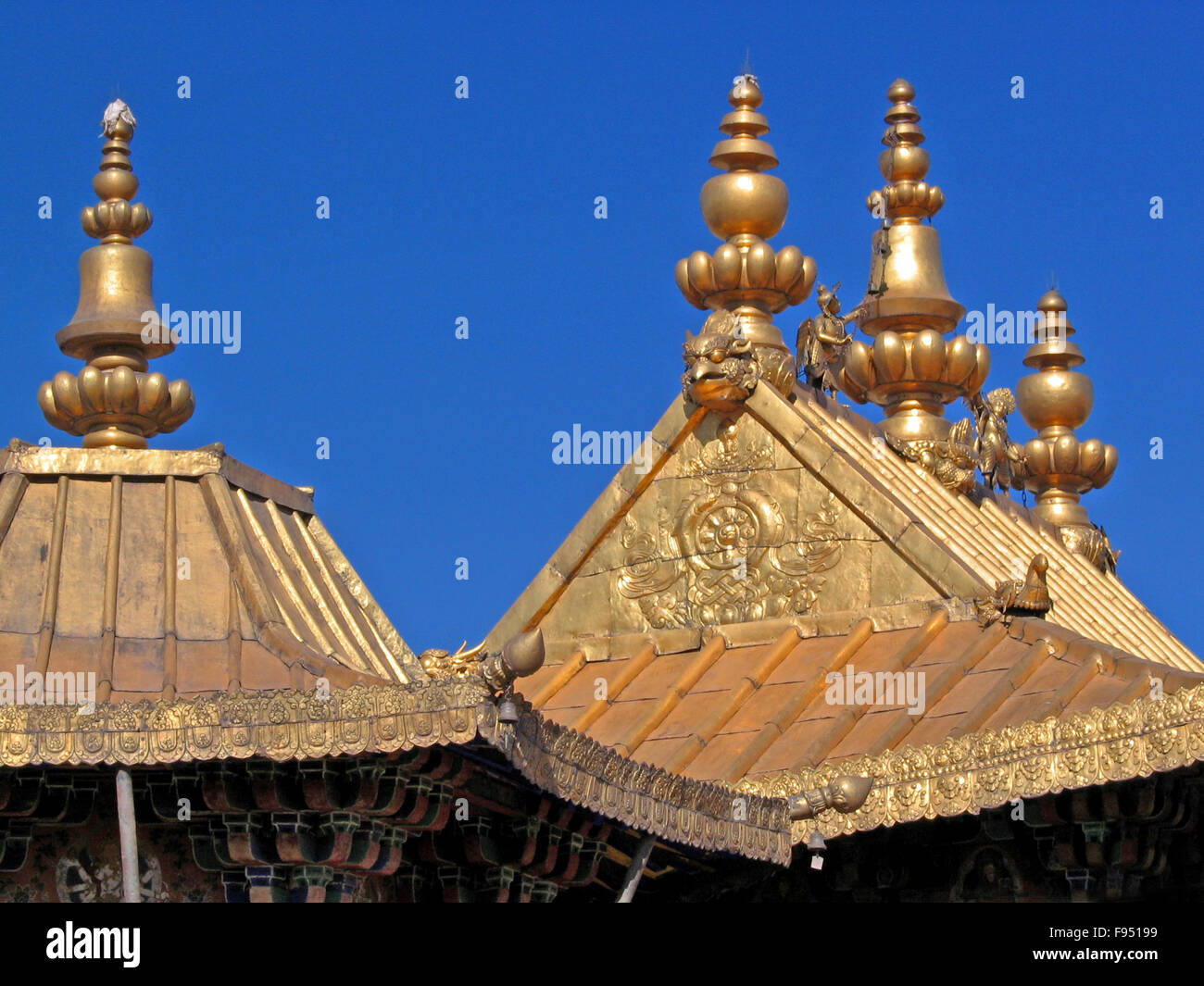 Inside potala palace hi-res stock photography and images - Alamy