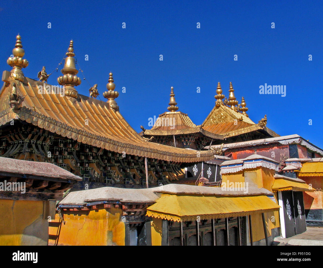 Potala palace interior hi-res stock photography and images - Alamy