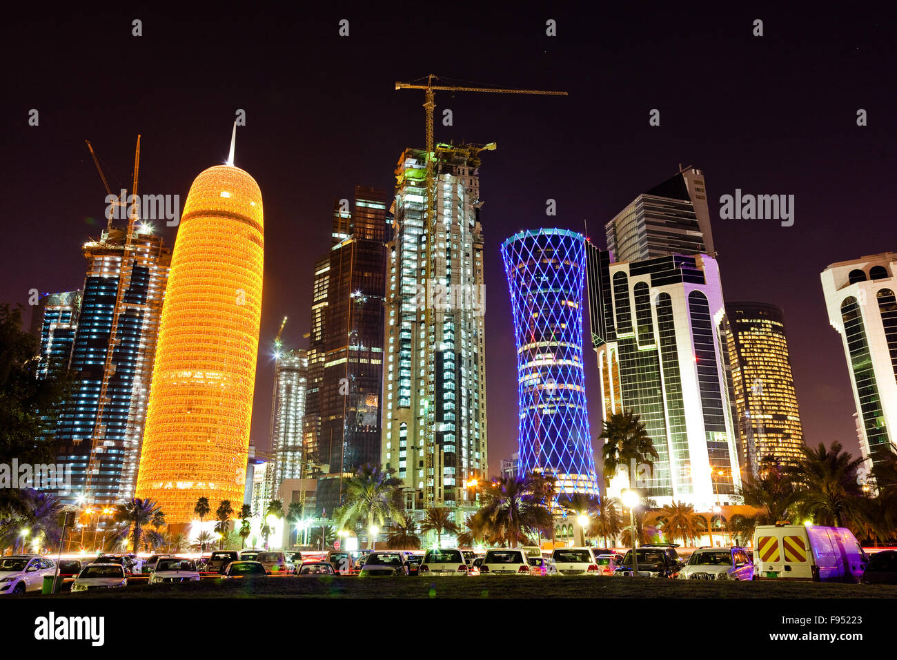 Doha building by night Stock Photo - Alamy