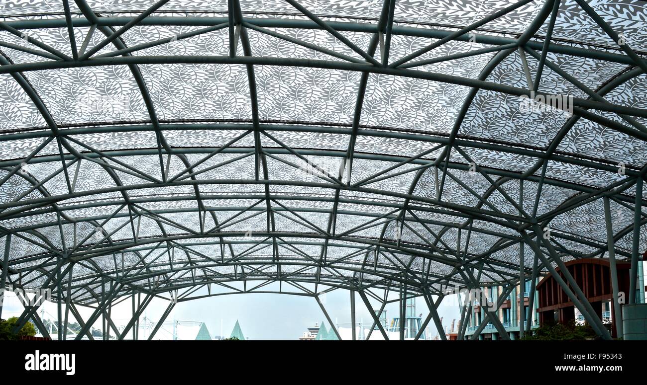 Transparent roof hi-res stock photography and images - Alamy