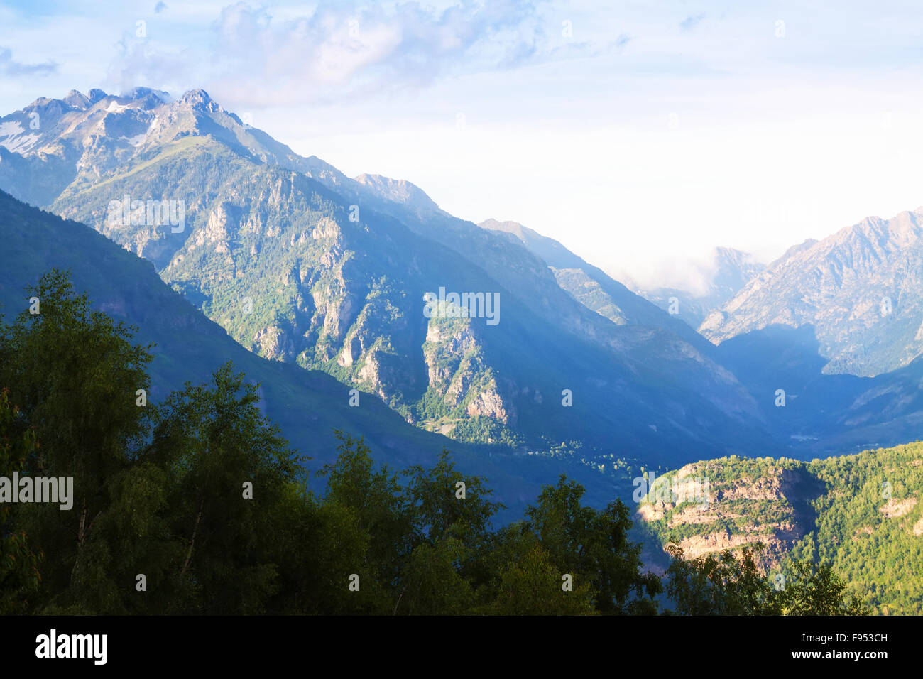 Mountains peaks with snow in summer. Pyrenees, Aragon Stock Photo - Alamy