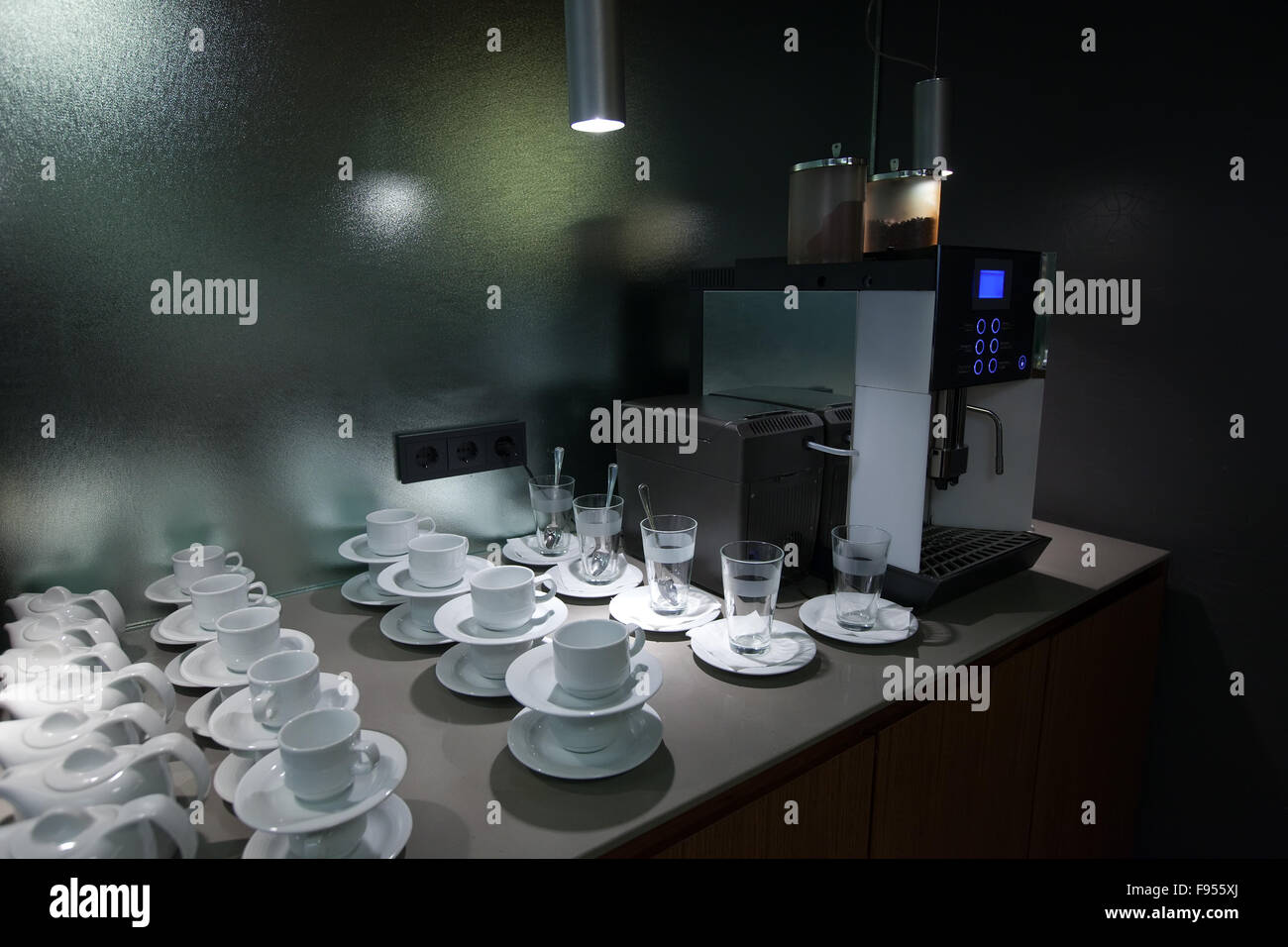 coffee machine and mugs in bar Stock Photo - Alamy