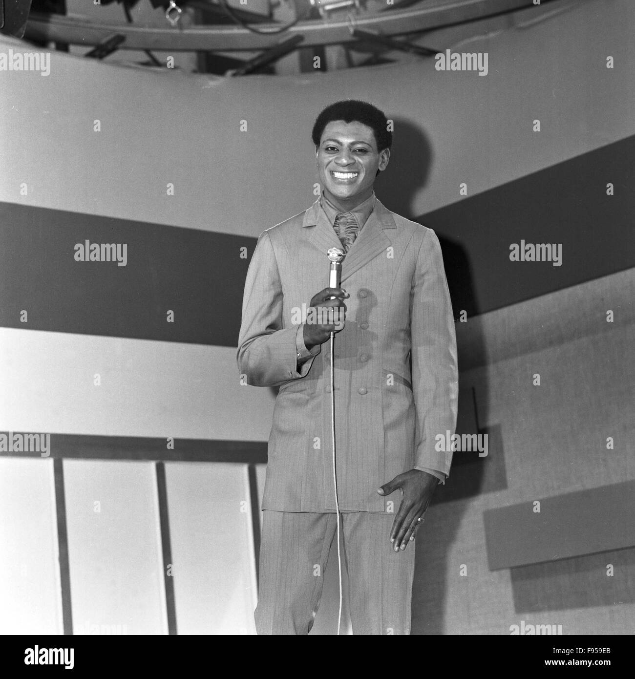 Joe simon hi-res stock photography and images - Alamy