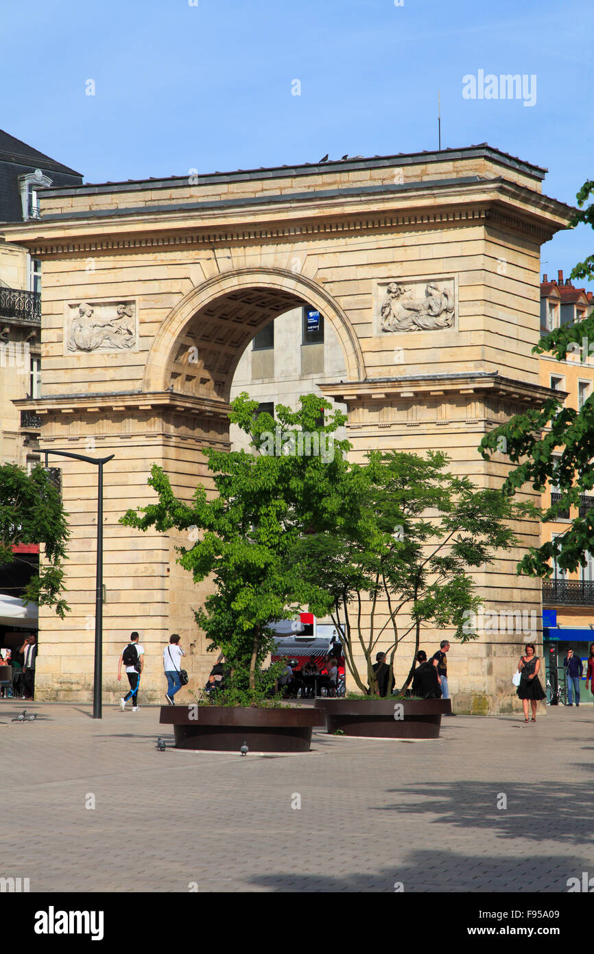 France, Bourgogne, Dijon, Place Darcy, Porte Guillaume Stock Photo - Alamy