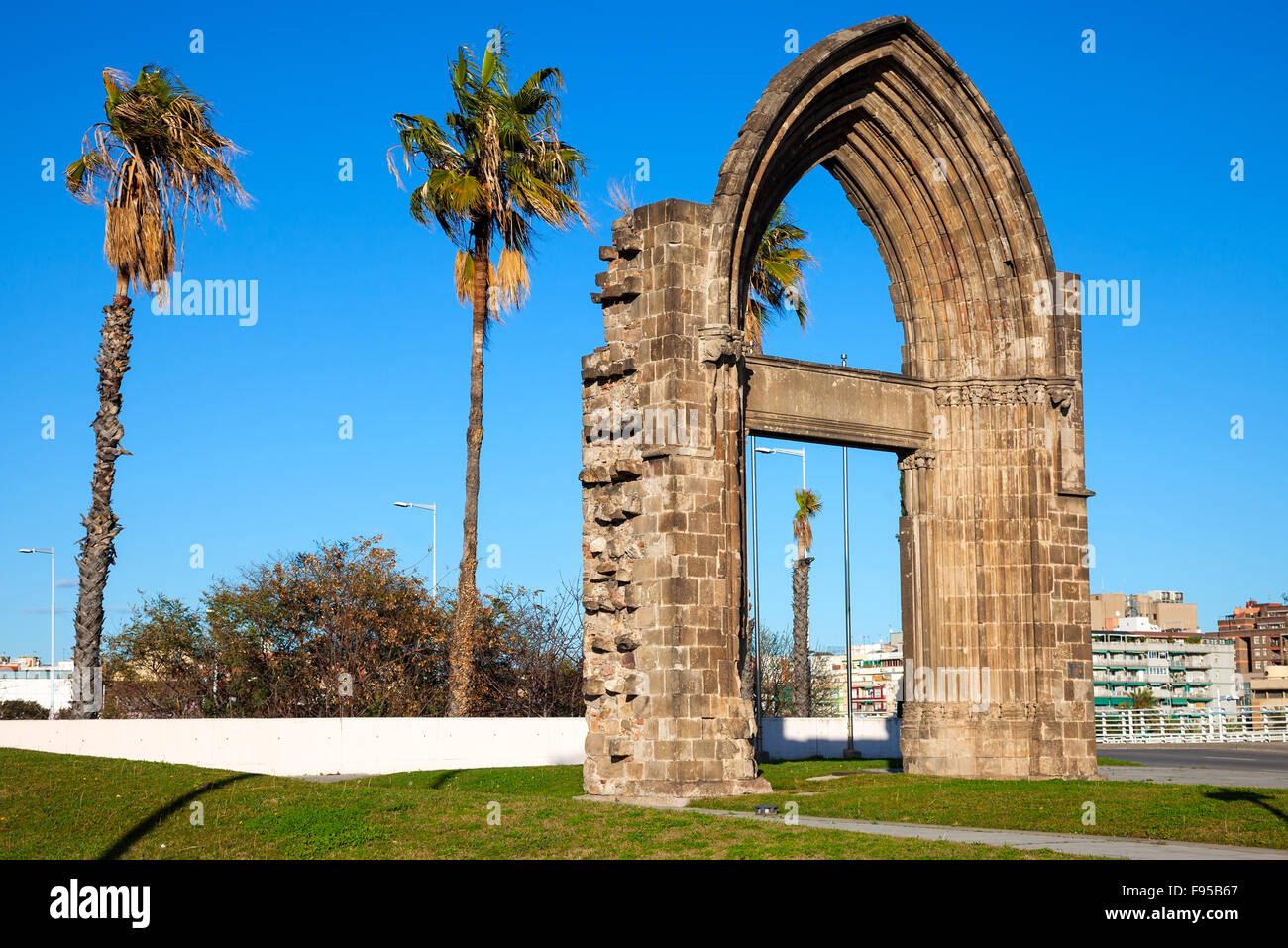 Original arc gate of the Carmelite Convent of Barcelona from the 14th ...