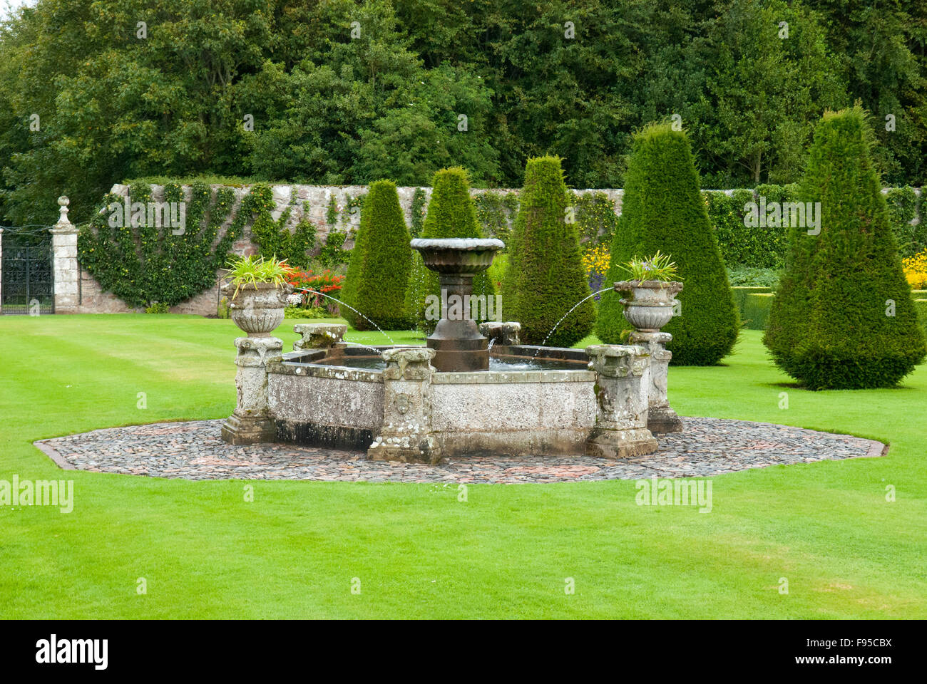 Pitmedden Garden in Aberdeenshire, Scotland Stock Photo - Alamy