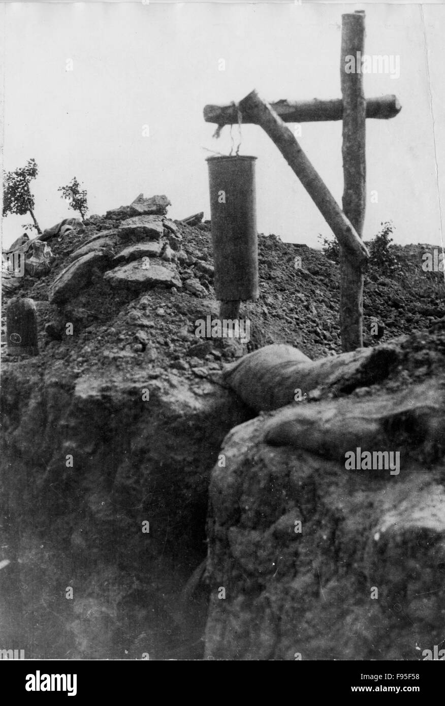 Ww1 1915 british gas hi-res stock photography and images - Alamy