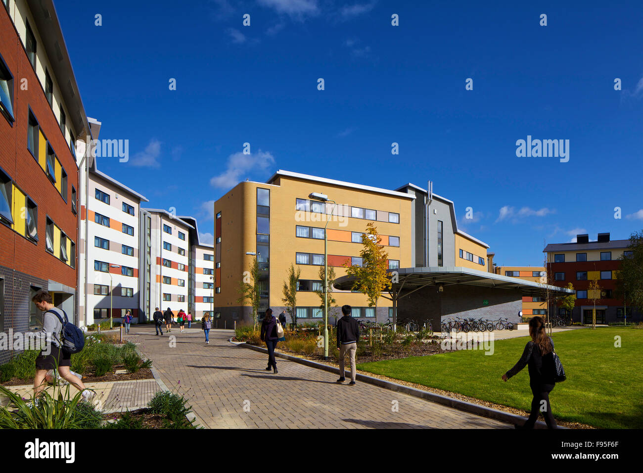 Halls of residence hi-res stock photography and images - Alamy
