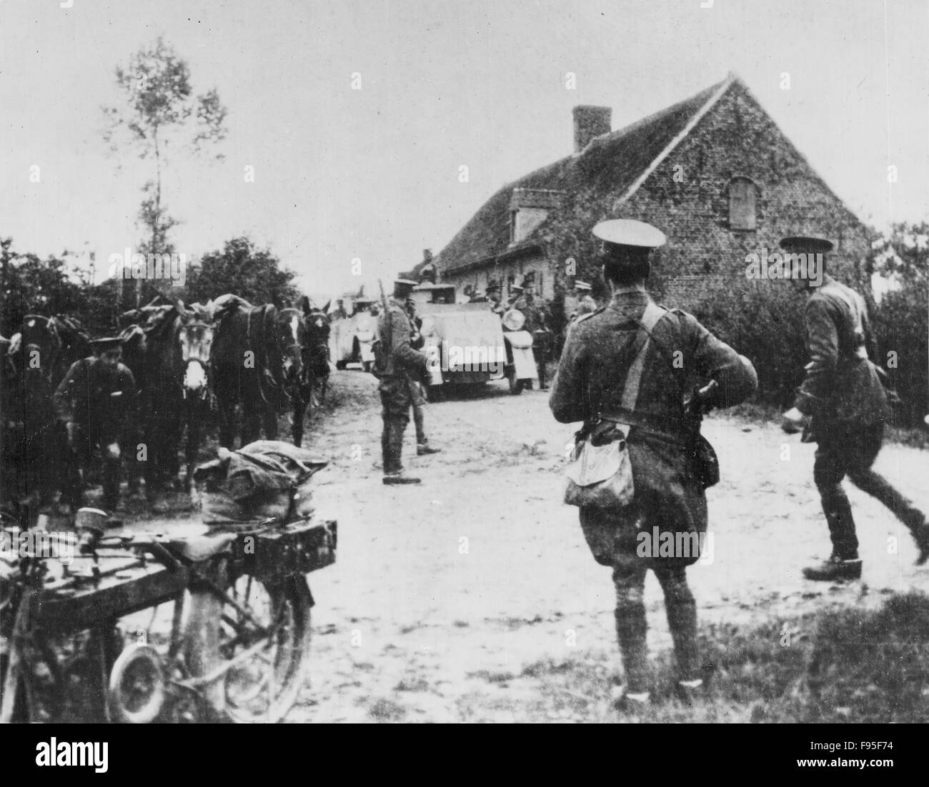 British hussars hi-res stock photography and images - Alamy