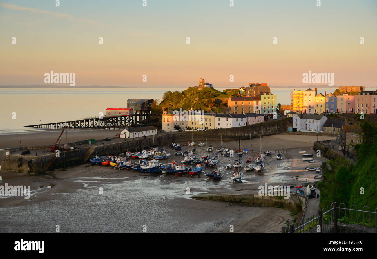 Tenby harbour hi-res stock photography and images - Alamy