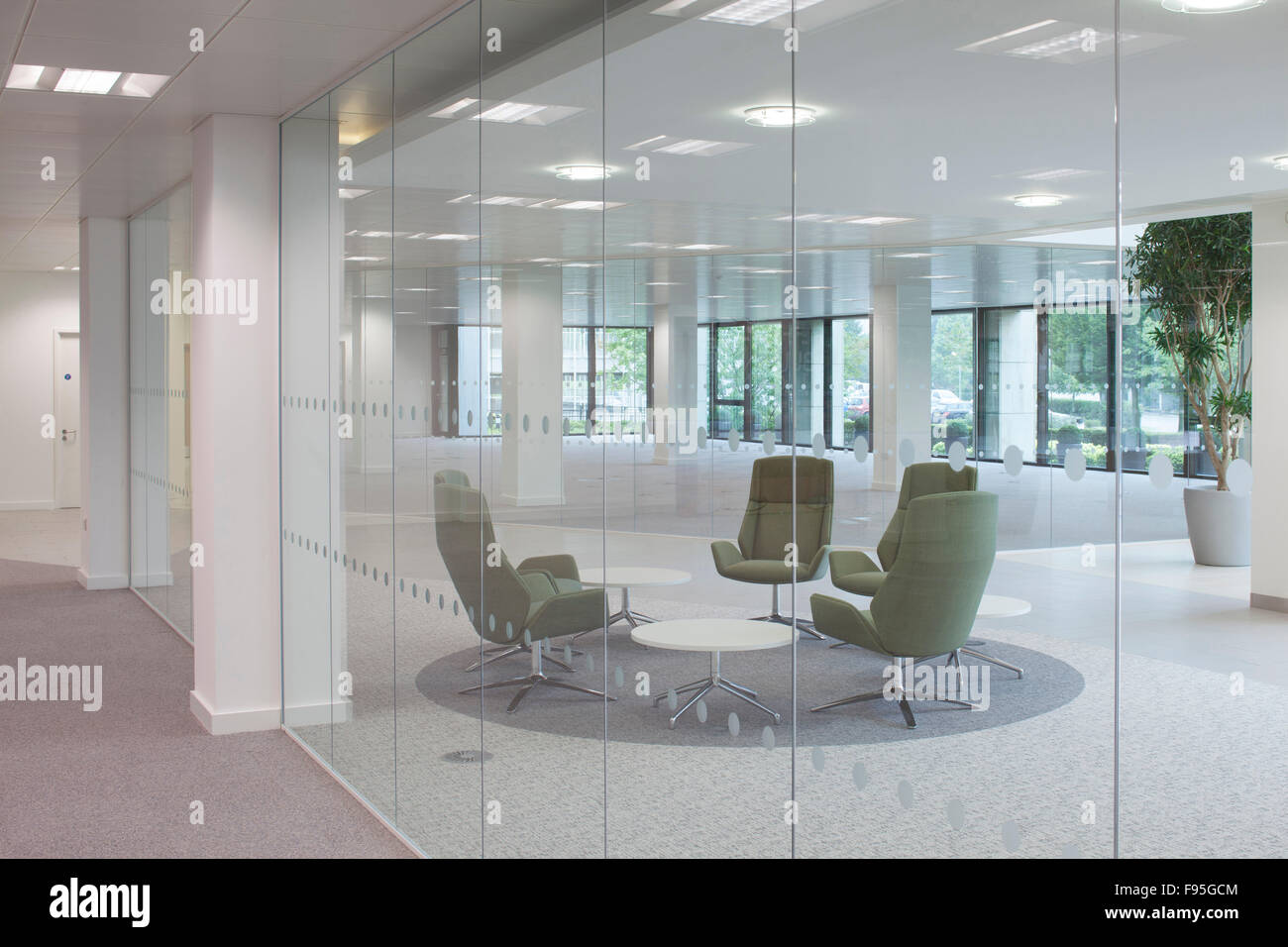 The Capitol Building, Bracknell. Interior view of a modern office area ...
