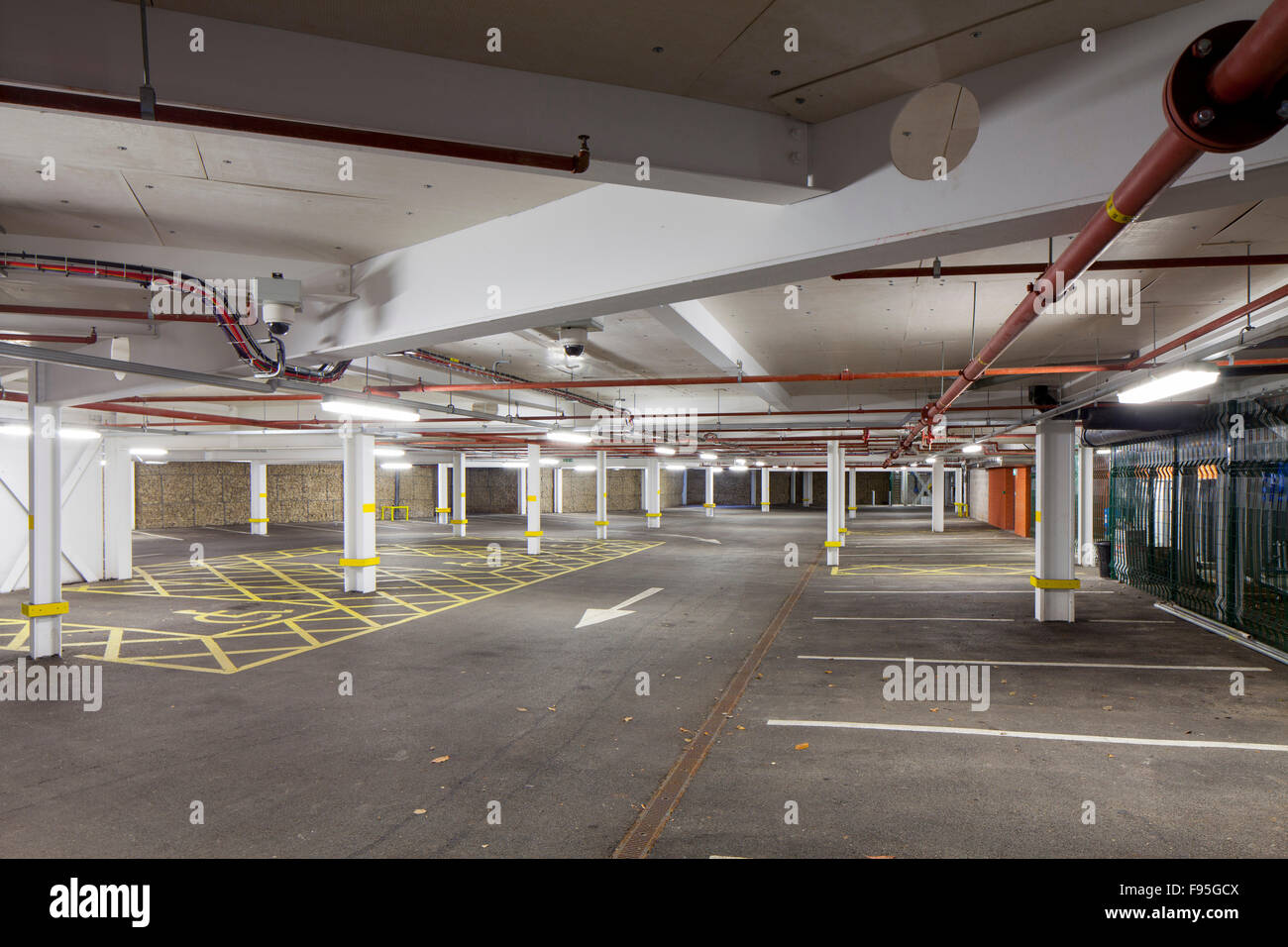 Waterhead Academy, Oldham. View of the car park of the Waterhead ...